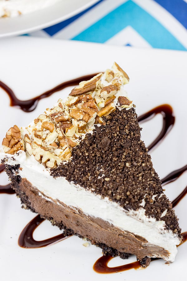 Mocha Mississippi Mud Pie | Tasty combination of chocolate + coffee!