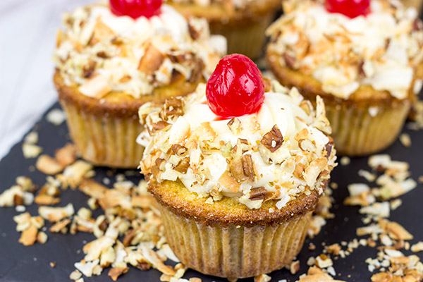 Italian Cream Cupcakes | Tasty cupcakes topped with coconut