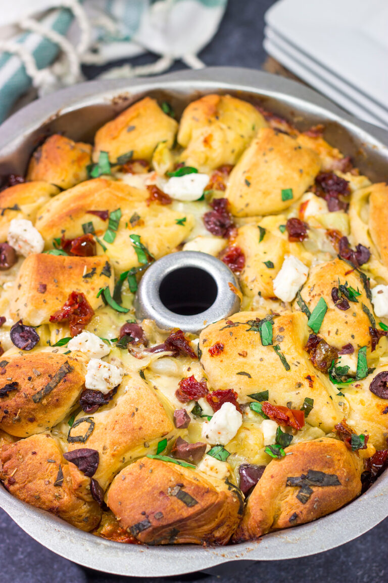 Mediterranean Pull Apart Bread | Fun twist on classic monkey bread!