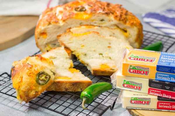Jalapeno Cheddar Bread | Spicedblog