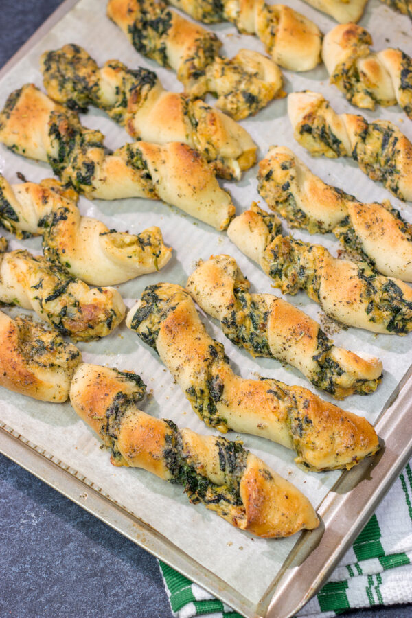 Spinach Artichoke Breadsticks | Spicedblog