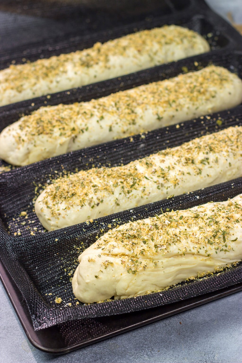 Copycat Subway Italian Herb & Cheese Bread | Spicedblog