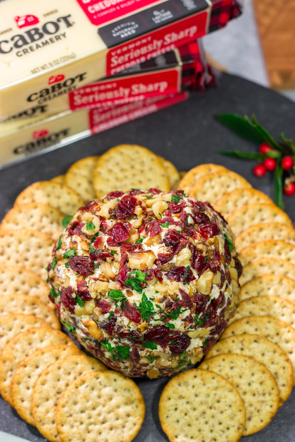 Cranberry Walnut Cheese Ball | Spicedblog