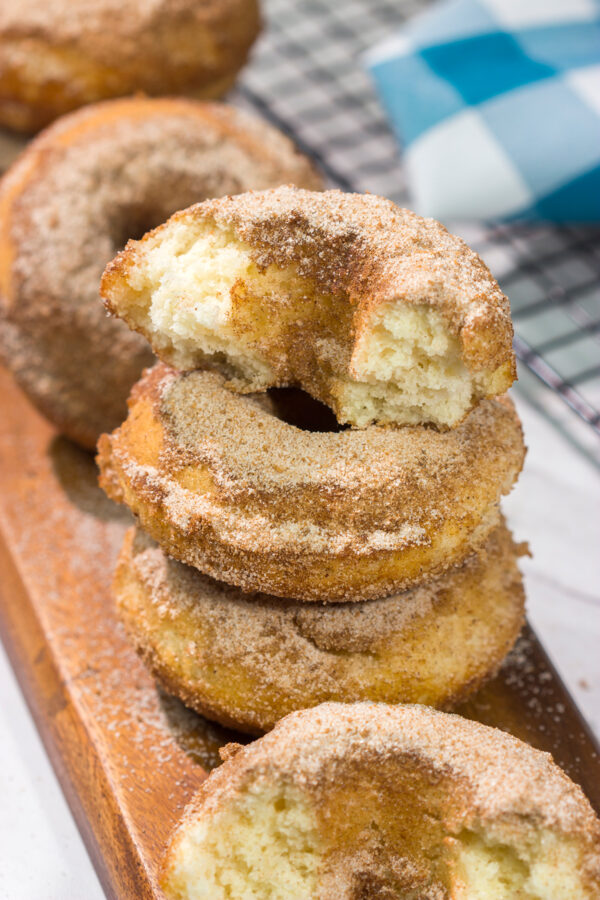 Baked Cinnamon Sugar Doughnuts | Spicedblog